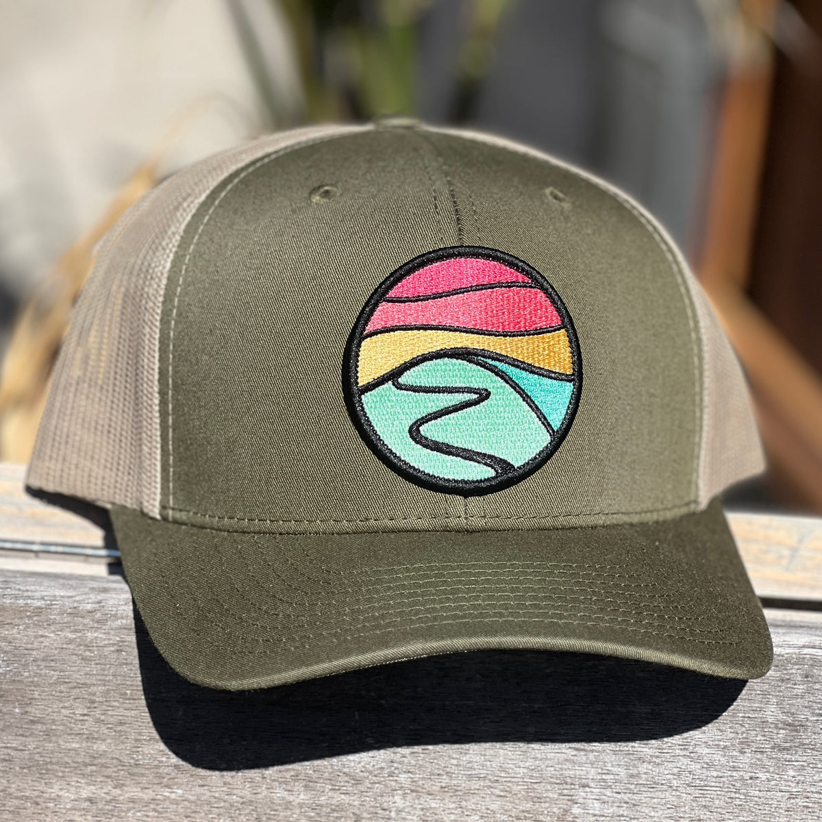 Hilltop Curved-Brim Trucker (Moss/Sand) – Tommy Breeze